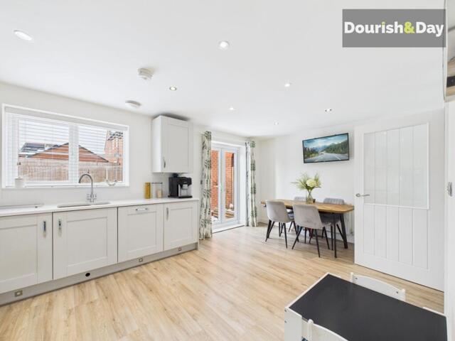 House 4 Bedroom For Sale Stafford Staffordshire 355000 ELS98801054