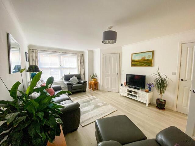 House 4 Bedroom For Sale Stapleford Stapleford 695000 ELS100733546