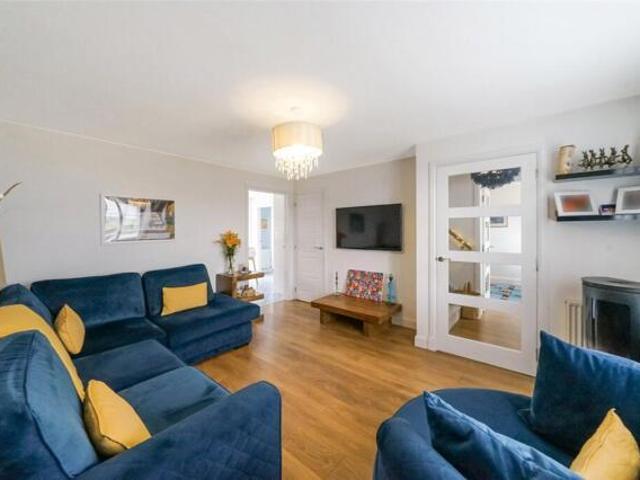 House 4 Bedroom For Sale Stirling Stirling 390000 ELS101743335