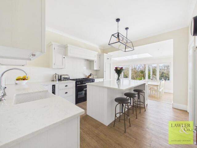 House 4 Bedroom For Sale Stockport Cheshire East 699950 ELS101891861