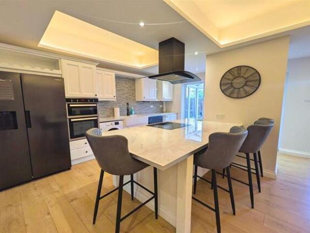 House 4 Bedroom For Sale Stockport Greater Manchester 425000 ES100263238