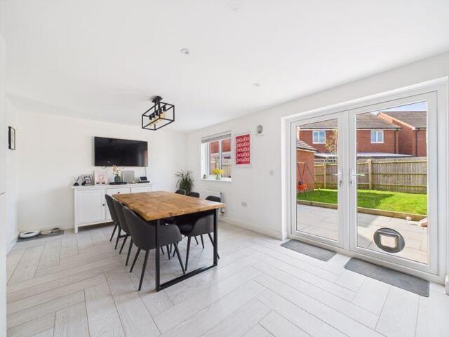 House 4 Bedroom For Sale Stonehouse Gloucestershire 365000 ES99237110