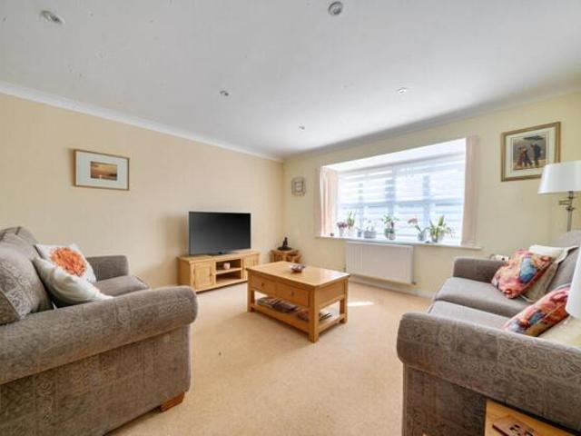House 4 Bedroom For Sale Street Somerset 475000 ES101955382