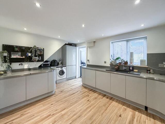 House 4 Bedroom For Sale Suffolk Suffolk 475000 ELS99290587