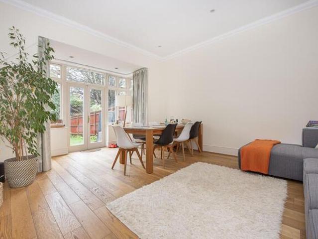 House 4 Bedroom For Sale Surbiton Greater London 1750000 ES99204242