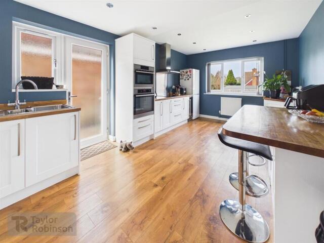 House 4 Bedroom For Sale Surrey Great London 695000 ELS100787103