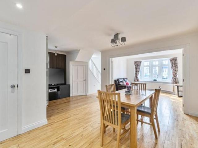 House 4 Bedroom For Sale Surrey Greater London 650000 ELS100540609