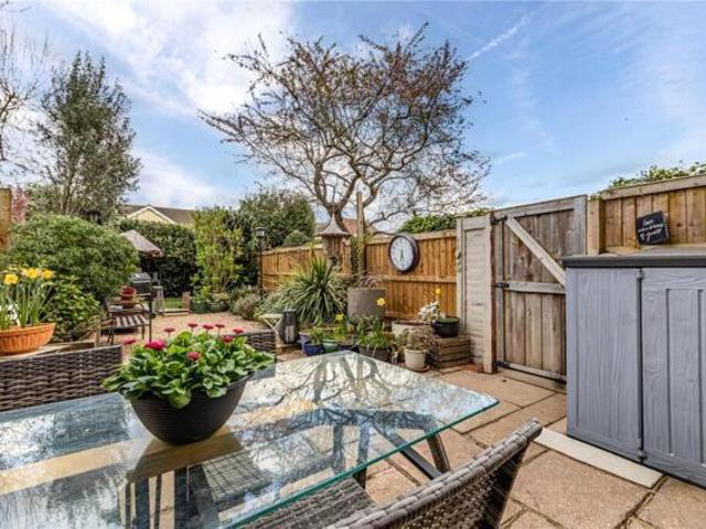 House 4 Bedroom For Sale Surrey Surrey 650000 ES101796847