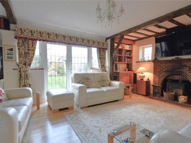 House 4 Bedroom For Sale Surrey Surrey 725000 ES99641673
