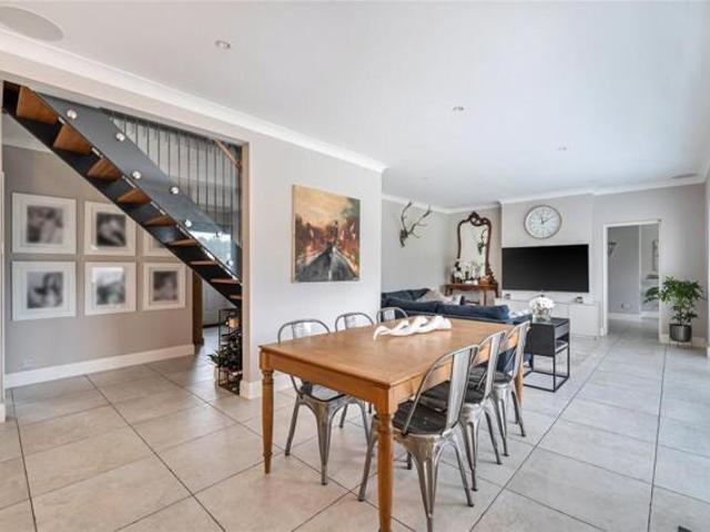 House 4 Bedroom For Sale Surrey Surrey 1350000 ES99986656
