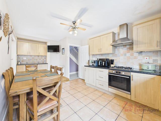 House 4 Bedroom For Sale Swadlincote Derbyshire 400000 ES98801032