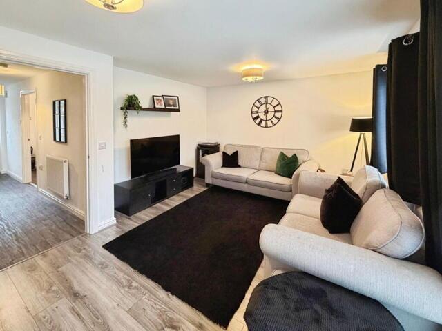 House 4 Bedroom For Sale Swansea Swansea 275000 ELS100502969
