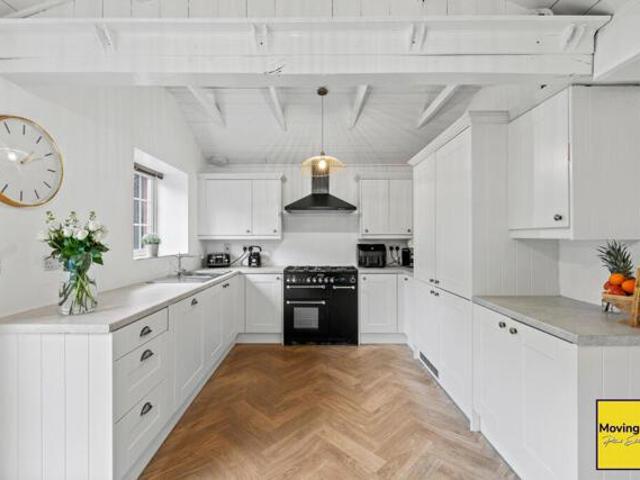 House 4 Bedroom For Sale Swansea Swansea 375000 ELS98612182