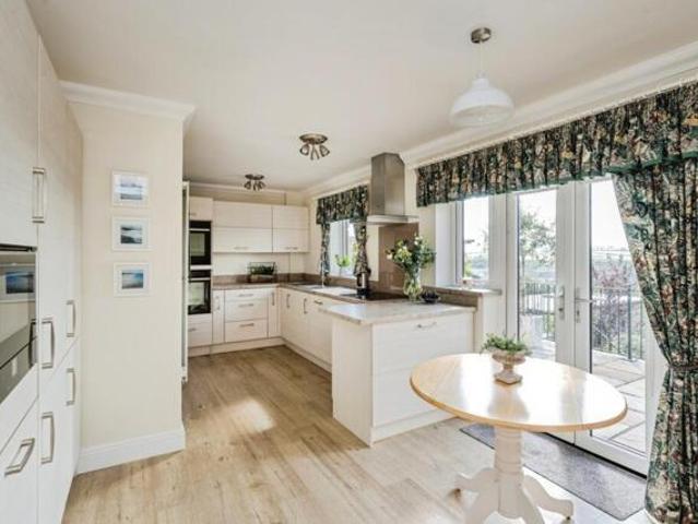 House 4 Bedroom For Sale Swansea Swansea 525000 ES101025911