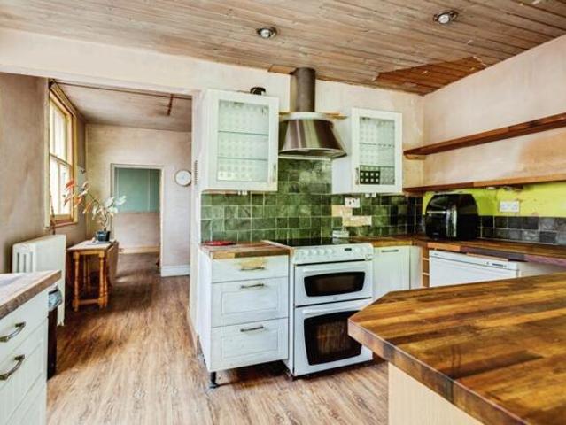 House 4 Bedroom For Sale Swindon Swindon 315000 ES99926104