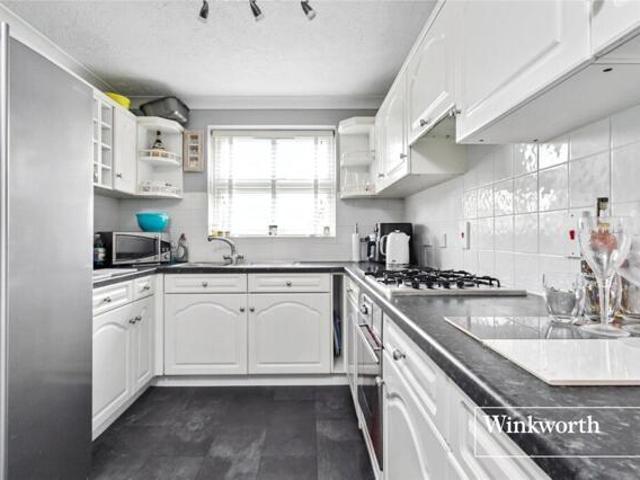 House 4 Bedroom For Sale Potters Bar Hertfordshire 765000 ELS101931464