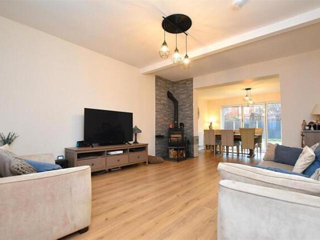 House 4 Bedroom For Sale Ponciau Ponciau 280000 ES100024133
