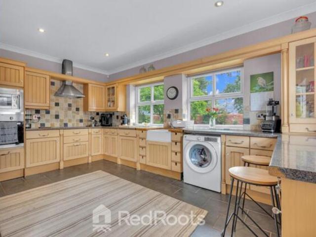 House 4 Bedroom For Sale Pontefract Wakefield 300000 ELS100132259