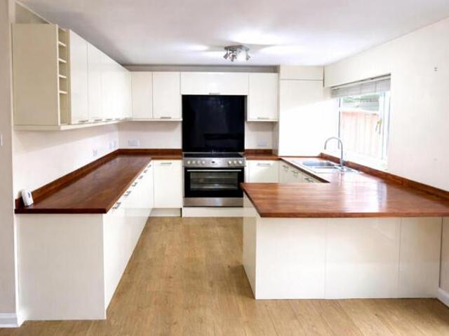 House 4 Bedroom For Sale Patchway South Gloucestershire 410000 ES100366251