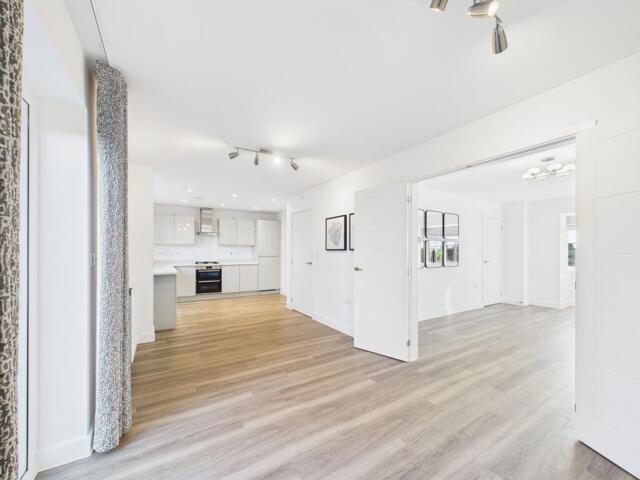 House 4 Bedroom For Sale Peterborough Cambridgeshire 455000 ELS98386888