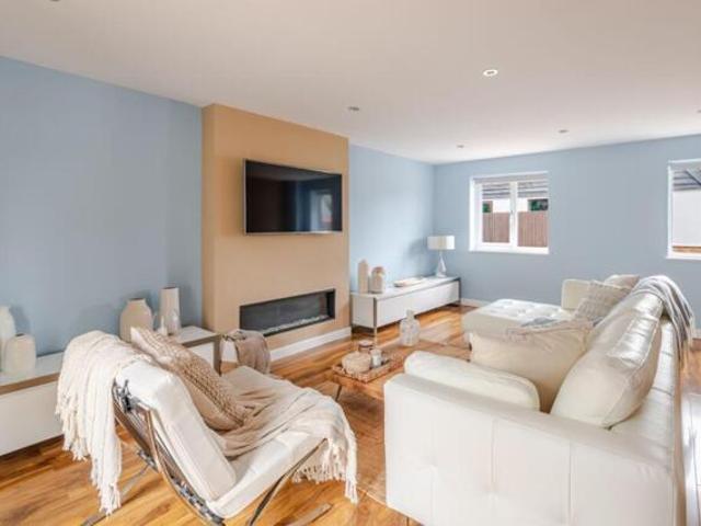 House 4 Bedroom For Sale Peterborough Peterborough 400000 ES99840593