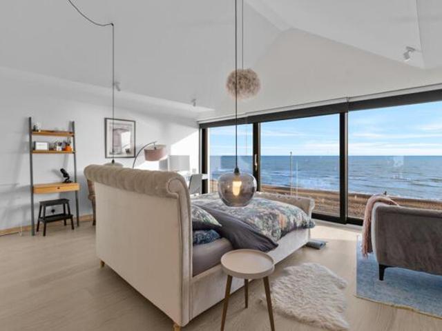 House 4 Bedroom For Sale Pevensey Bay East Sussex 1100000 ELS99203927