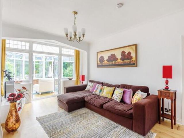 House 4 Bedroom For Sale Pinner Greater London 1000000 ELS100096834