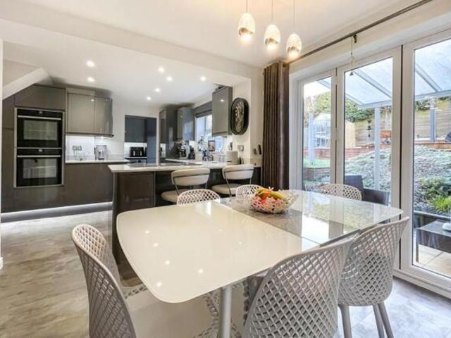 House 4 Bedroom For Sale Plymouth Plymouth 435000 ES100096740