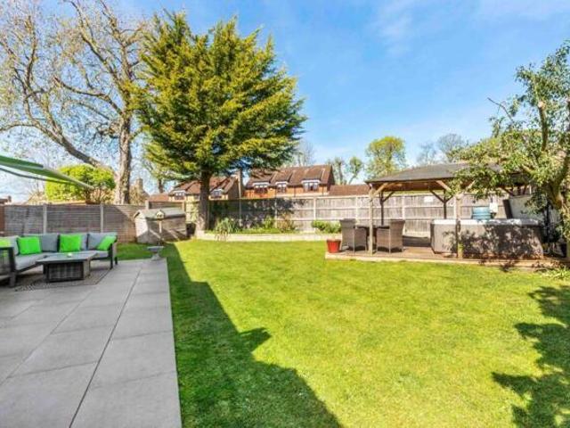 House 4 Bedroom For Sale Princes Risborough Buckinghamshire 800000 ES101316053