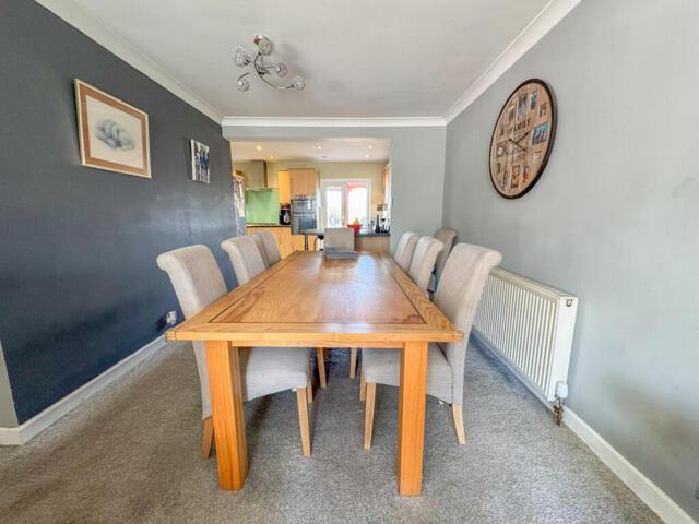 House 4 Bedroom For Sale Rochford Essex 425000 ELS100366171