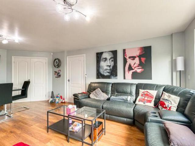 House 4 Bedroom For Sale Rochford Essex 600000 ES99290609