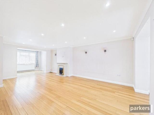 House 4 Bedroom For Sale Reading Wokingham 500000 ES100426240
