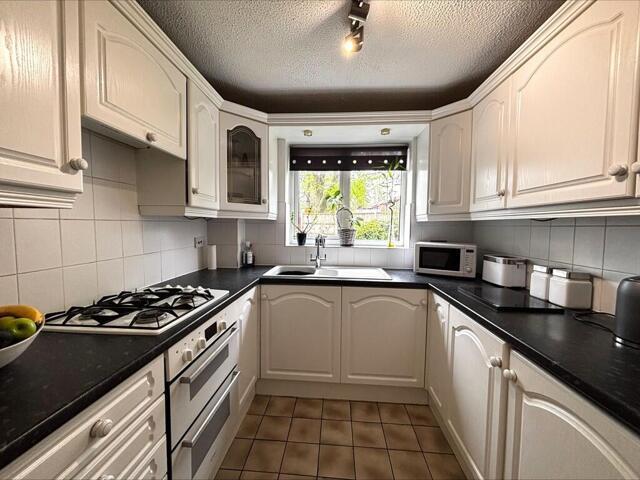 House 4 Bedroom For Sale Rudheath Cheshire 300000 ES98800884