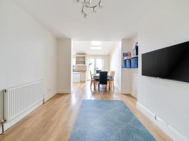 House 4 Bedroom For Sale Ruislip Greater London 800000 ES101677146