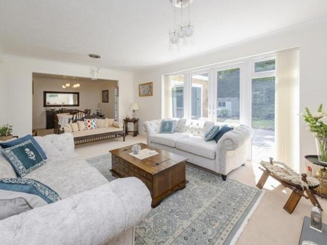 House 4 Bedroom For Sale Woking Surrey 800000 ES101892345
