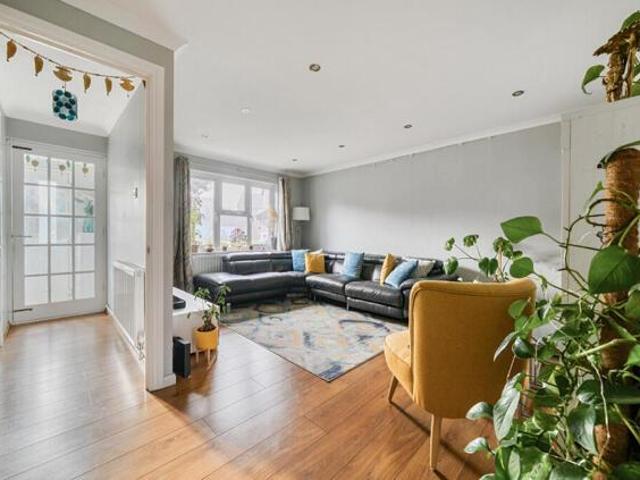 House 4 Bedroom For Sale Wokingham Berkshire 685000 ES101674842