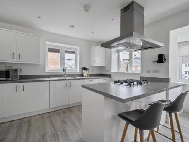 House 4 Bedroom For Sale Wokingham Wokingham 750000 ES99926358