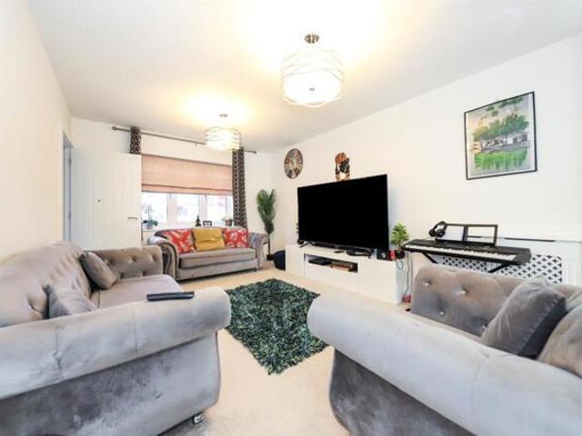 House 4 Bedroom For Sale Wolverhampton West Midlands 400000 ES100540922