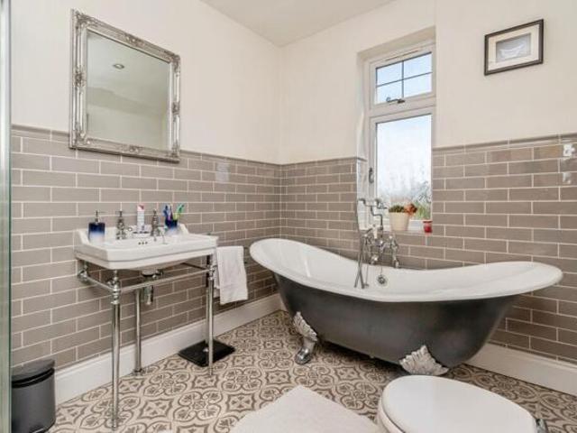 House 4 Bedroom For Sale Wolverhampton Wolverhampton 400000 ELS99608329