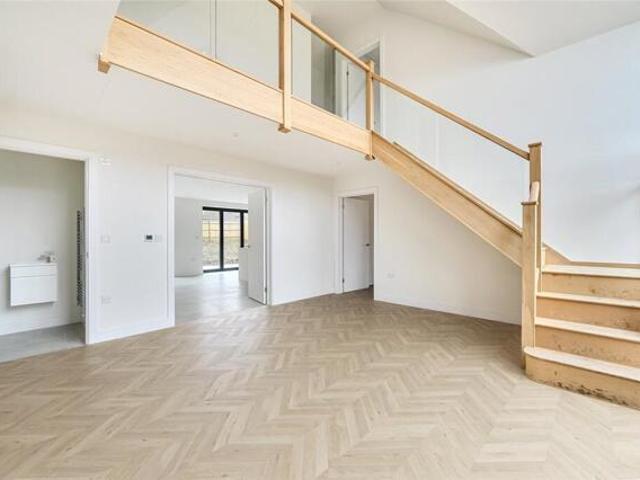 House 4 Bedroom For Sale Woodcote Berkshire 1250000 ES100685327
