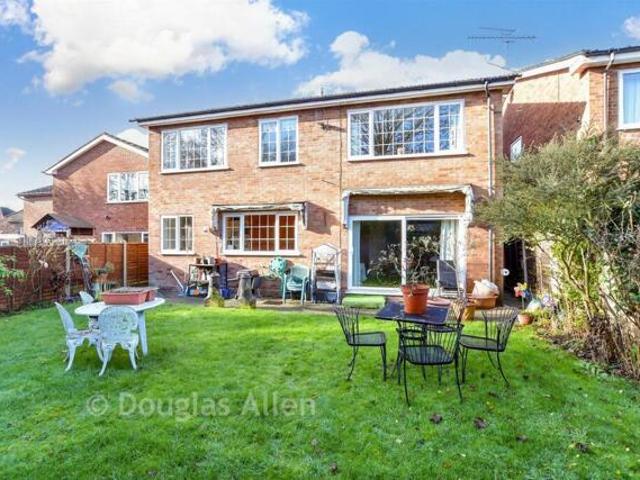 House 4 Bedroom For Sale Woodford Green Great London 1000000 ELS99130173