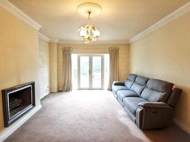House 4 Bedroom For Sale Woodford Green Greater London 950000 ES101996194