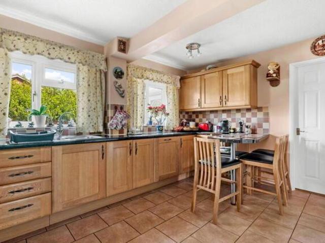 House 4 Bedroom For Sale Worcester Worcestershire 450000 ES100132168