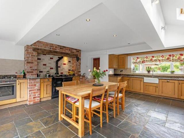 House 4 Bedroom For Sale Worcestershire Worcestershire 800000 ES100540673