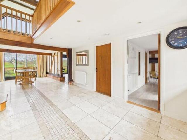 House 4 Bedroom For Sale Wortwell Wortwell 775000 ES101796976