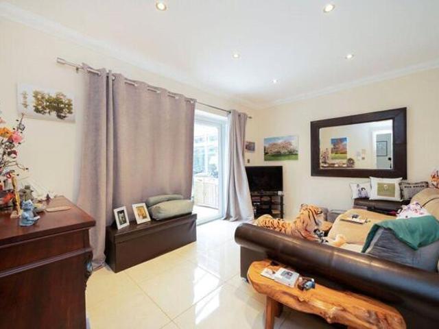 House 4 Bedroom For Sale Watford Hertfordshire 1100000 ELS101168298