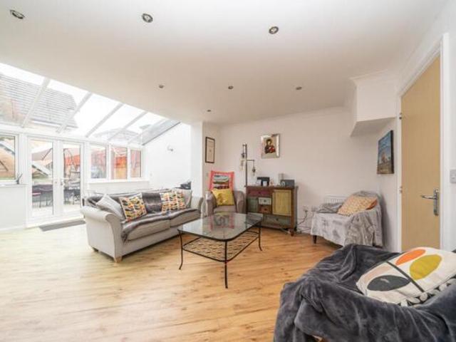 House 4 Bedroom For Sale Watford Hertfordshire 725000 ES101676613