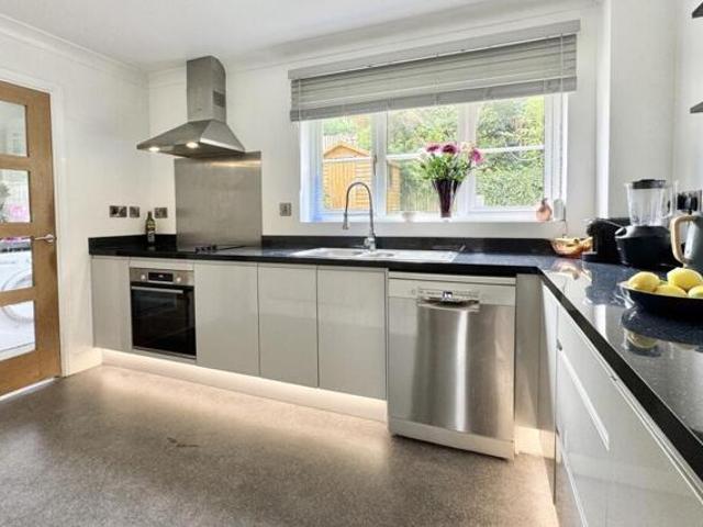 House 4 Bedroom For Sale Wadebridge Cornwall 425000 ES99290469