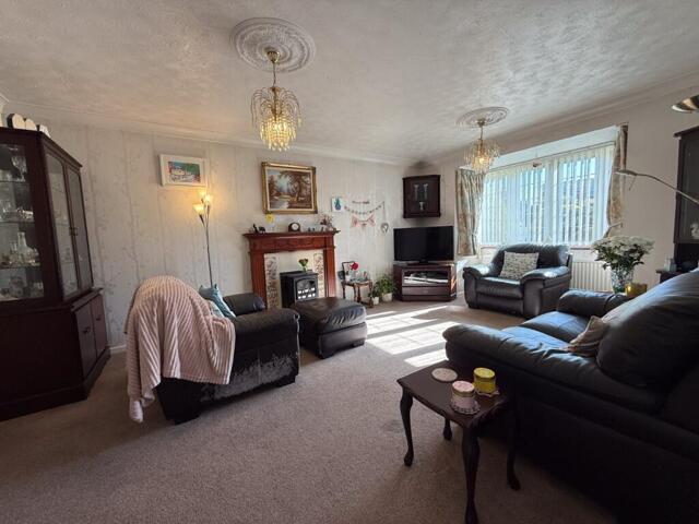 House 4 Bedroom For Sale Wellingborough Northamptonshire 350000 ES100503322