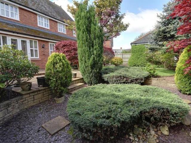 House 4 Bedroom For Sale Weston Cheshire 425000 ES100366359